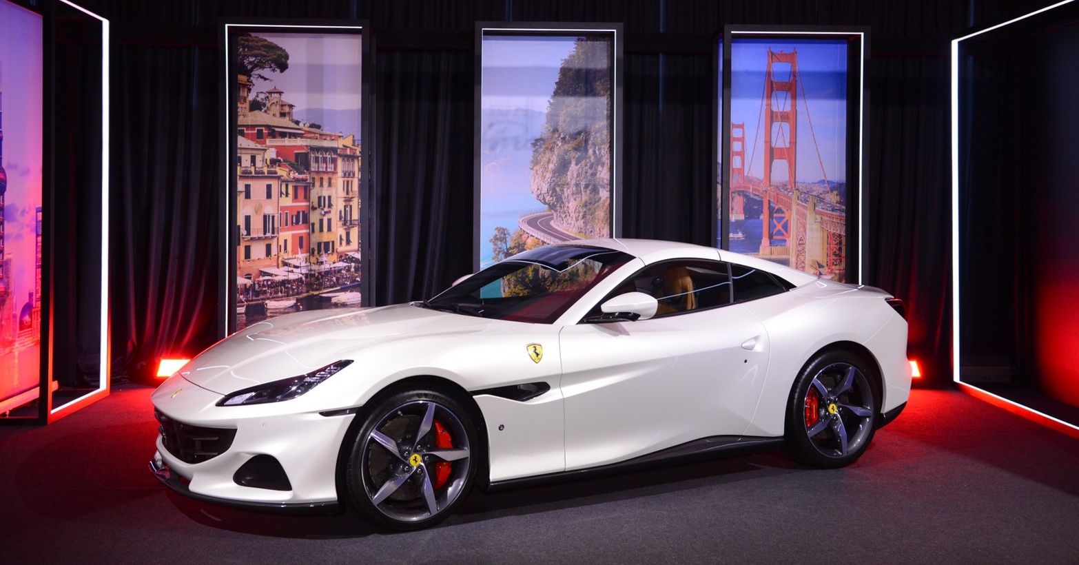 Ferrari แนะนำ Portofino M