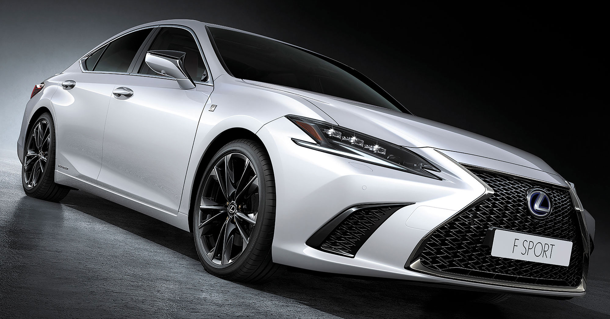 LEXUS ES รุ่น F-SPORT