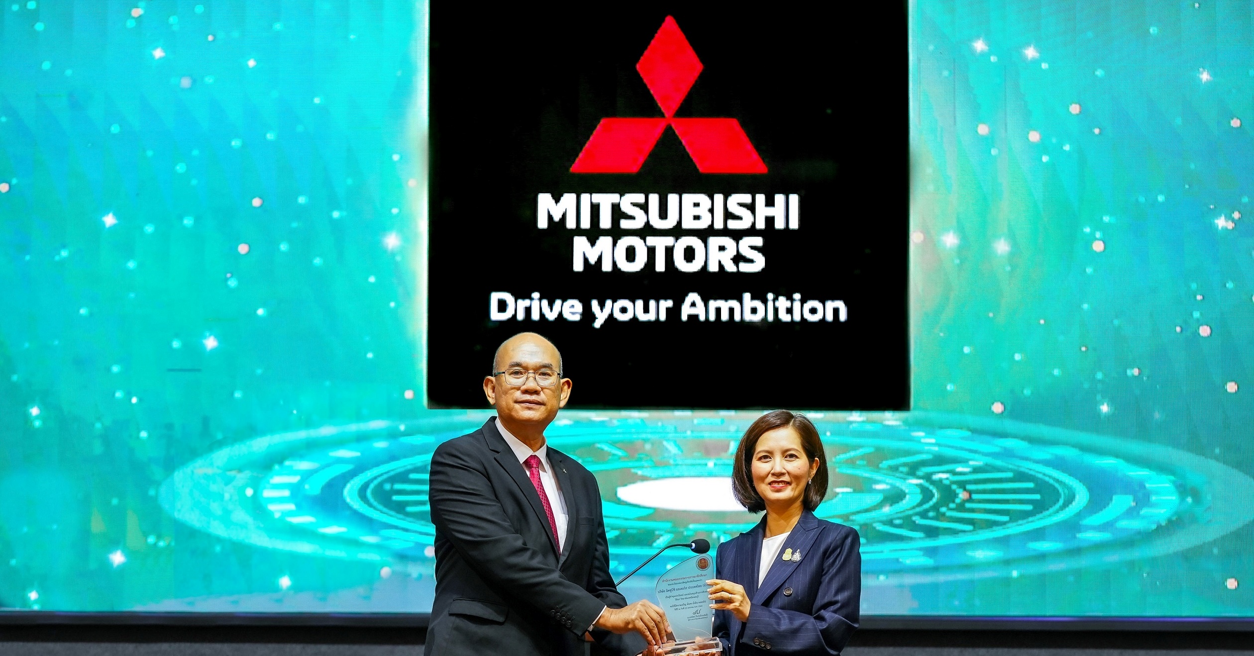 Mitsubishi รับรางวัลมุ่งสนับสนุนการศึกษารถยนต์ไฟฟ้า