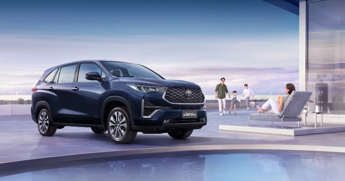 Toyota Innova Hybrid (All New Innova Zenix)