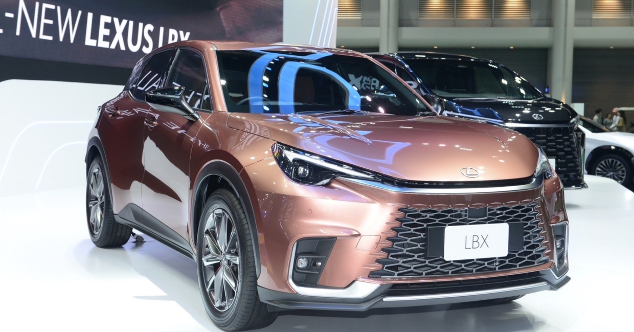 Lexus เปิดตัว LBX ครอสส์โอเวอร์ รุ่นใหม่ล่าสุด