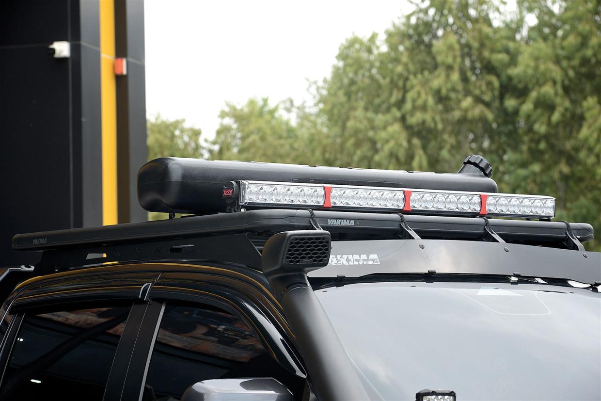 FORD RANGER WILDTRAK 4x4 อัศวินสีดำ สวยแกร่ง พร้อมลุย