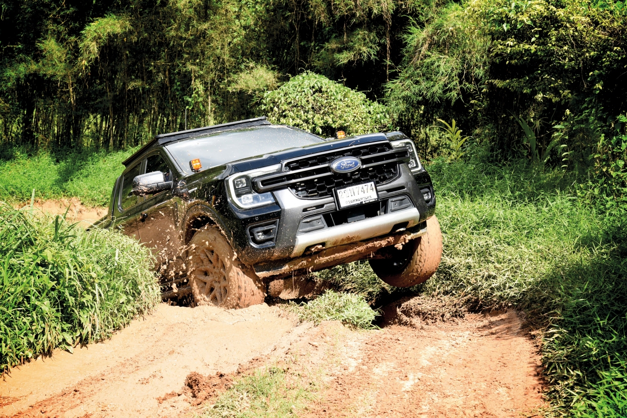 SPIRIT 4x4 รุ่นที่ 161 ลุยไม่กลัว กลัวไม่ได้ลุย
